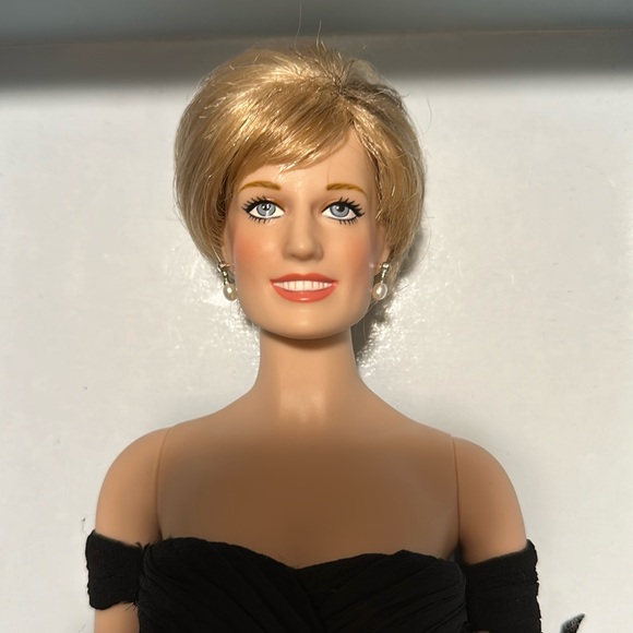 Franklin Mint | Other | Franklin Mint Princess Diana Of Wales Portrait ...